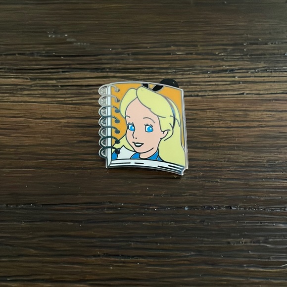 Disney | Accessories | Disney Magical Mystery Pins Series 3 Alice In ...